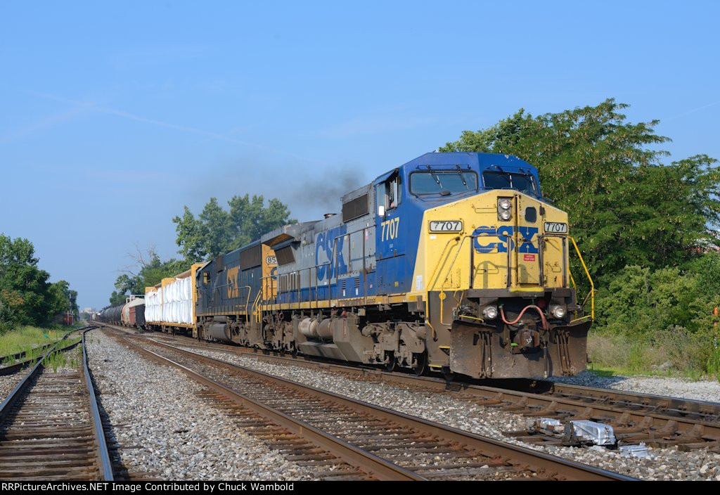 CSX 7707 Northbound